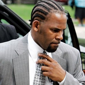 R. Kelly's defence team rests case